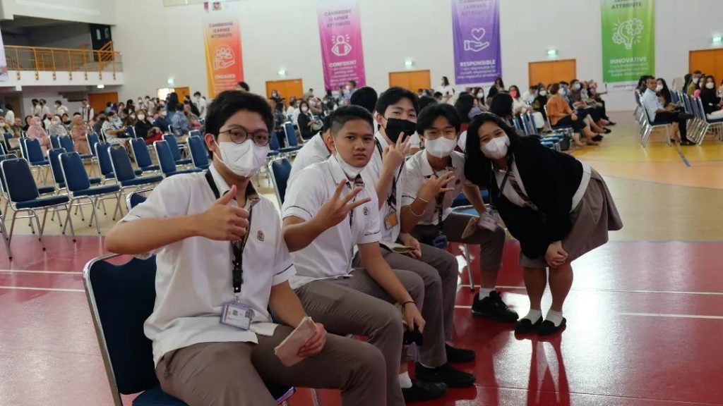 The Tribute to the Grade 12 - BINUS SCHOOL Serpong